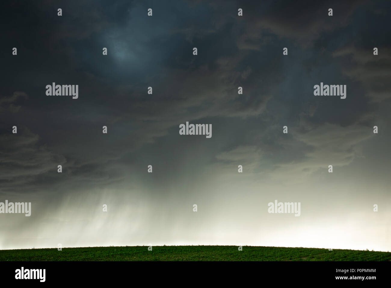 Lightening storm farm hi-res stock photography and images - Alamy