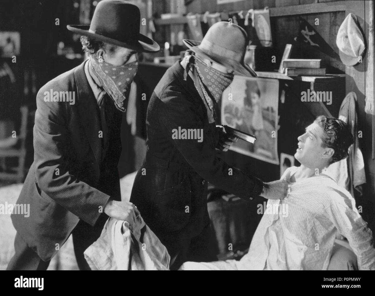 Bank robbery film still hi-res stock photography and images - Alamy