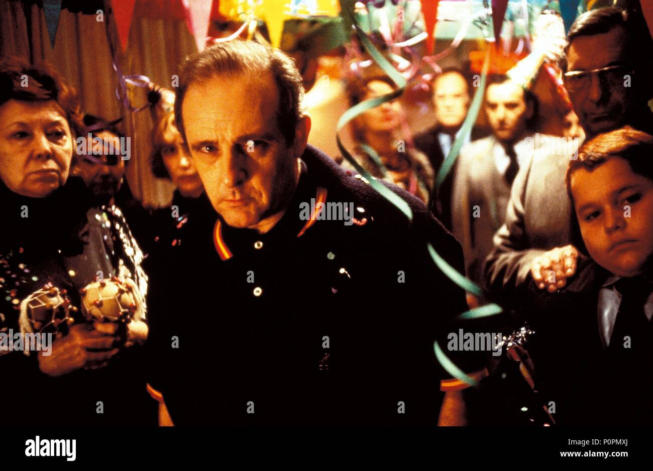 Original Film Title: LA COMUNIDAD. English Title: COMMON WEALTH. Film Director: ALEX DE LA ...