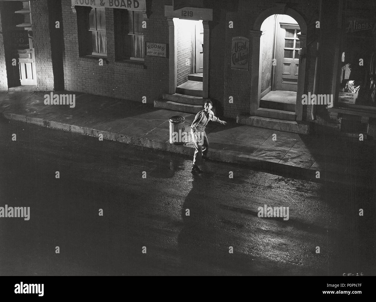 Crossfire 1947 hi-res stock photography and images - Alamy