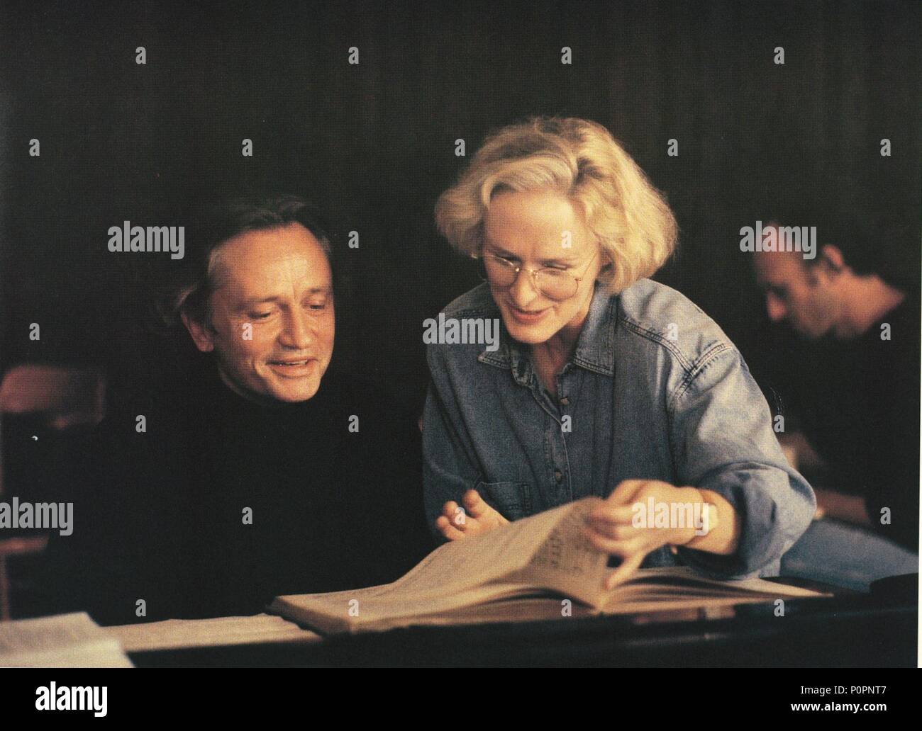 Original Film Title: MEETING VENUS. English Title: MEETING VENUS. Film ...