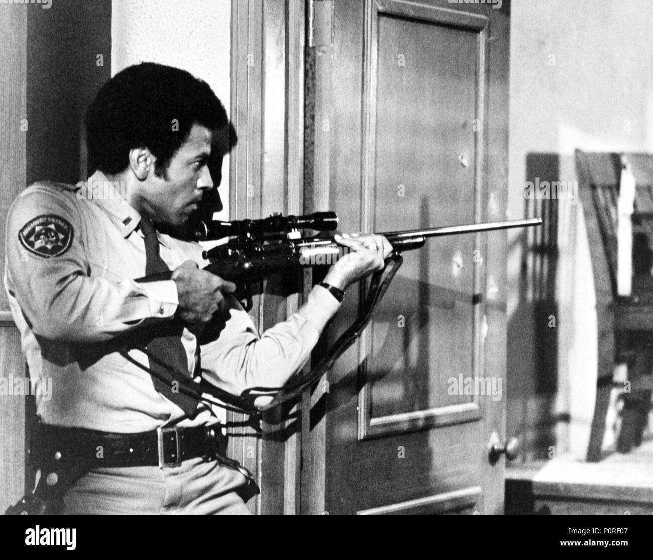 Assault on precinct 13 1976 hi-res stock photography and images - Alamy