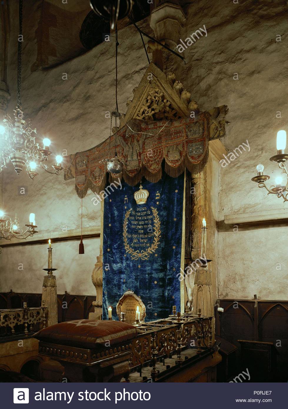 Torah Shrine Stock Photos & Torah Shrine Stock Images - Alamy