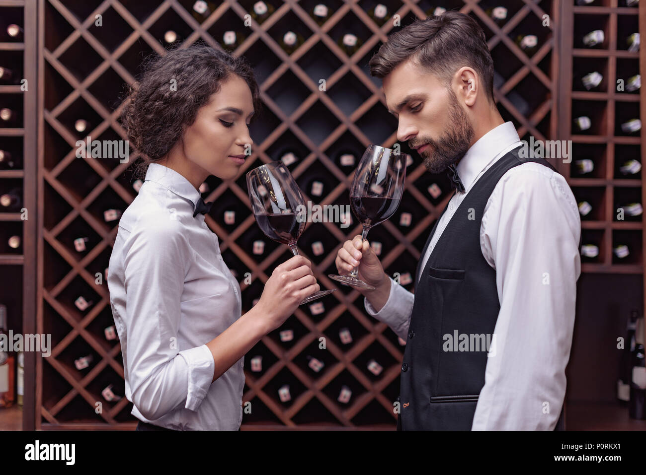 Female winemakers hi-res stock photography and images - Alamy