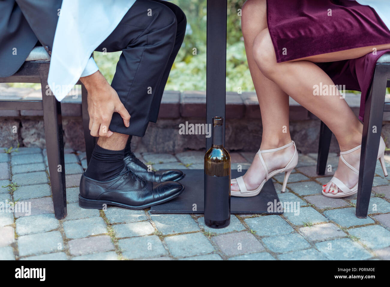 Man scratching leg hi-res stock photography and images - Alamy