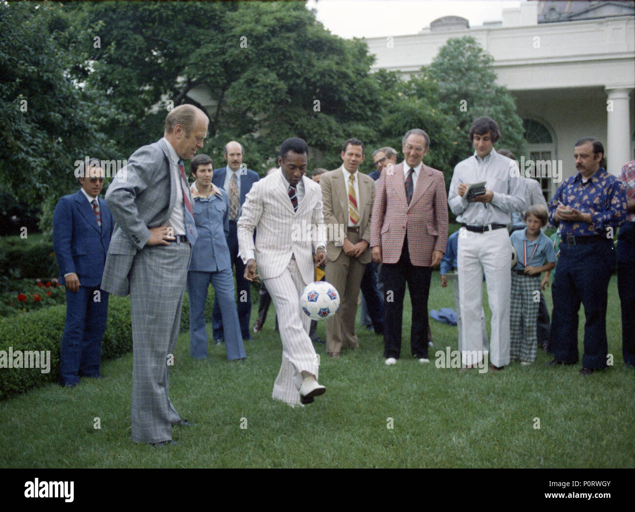 Pele juggling soccer ball hi-res stock photography and images - Alamy