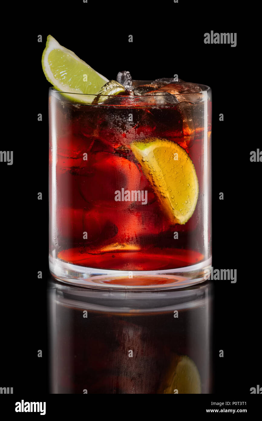 Rum on the rocks hi-res stock photography and images - Alamy