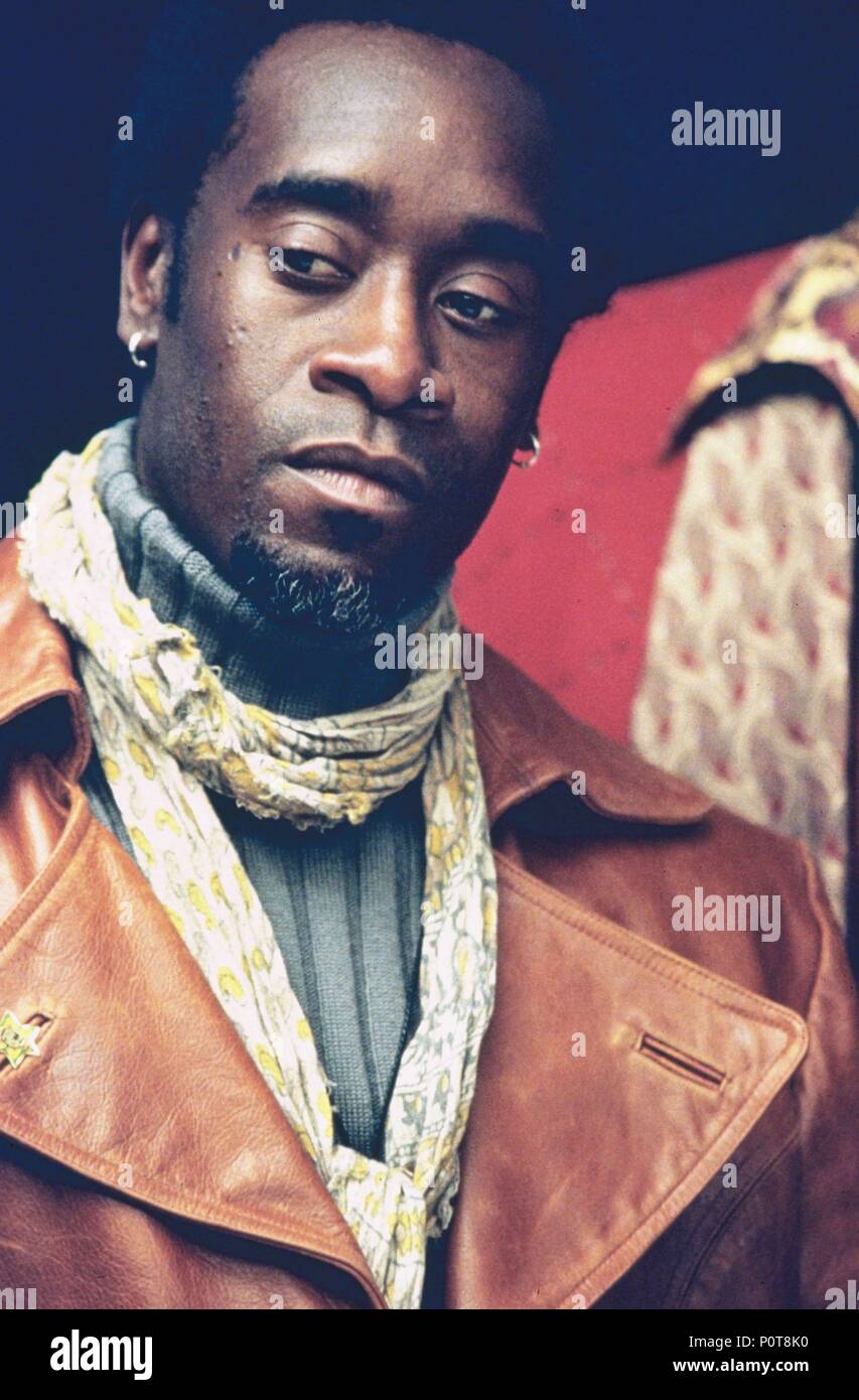 Don cheadle ocean's 2001 hi-res stock photography and images - Alamy