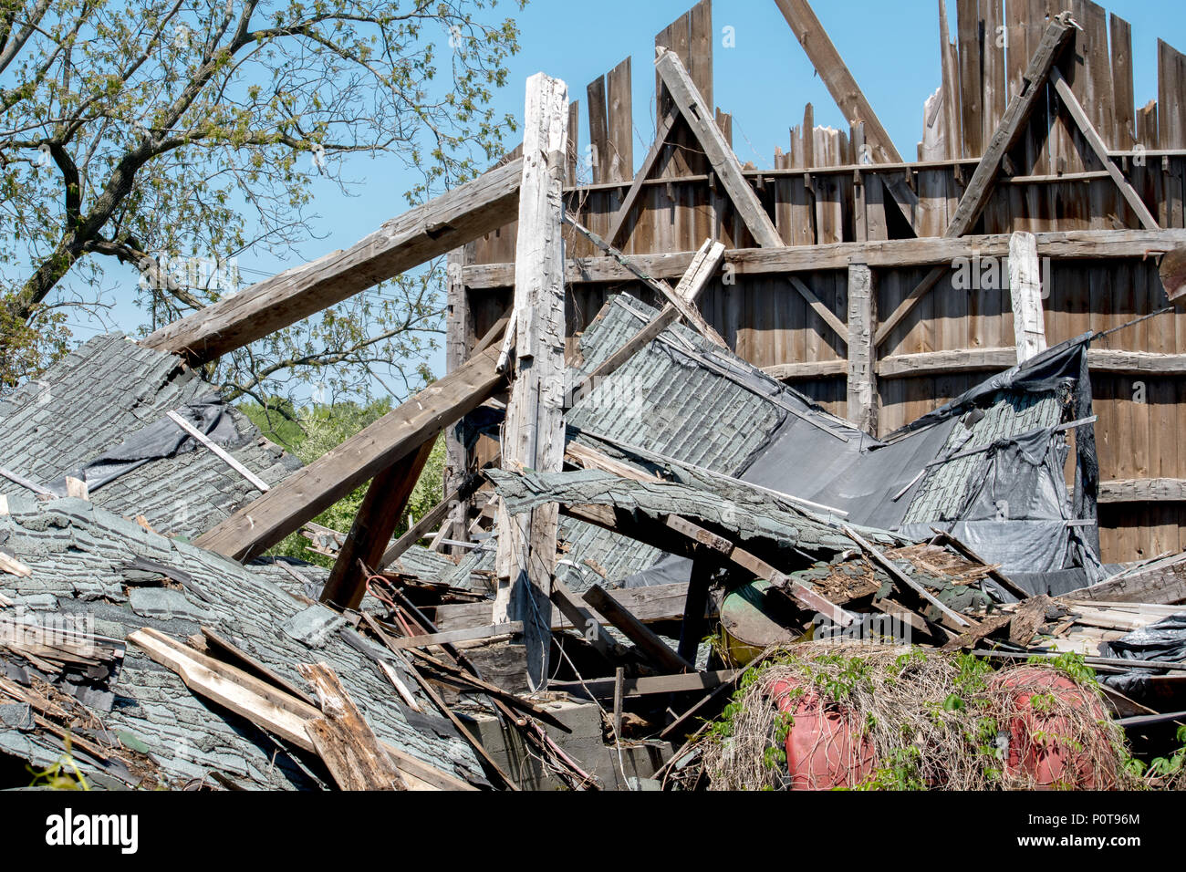 Strong roof for storms hi-res stock photography and images - Alamy