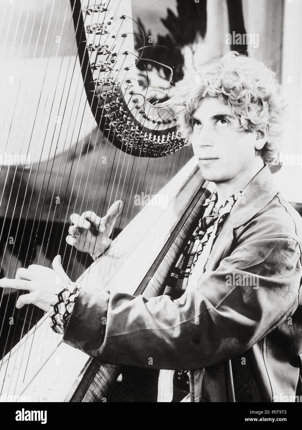 Harpo marx harp hi-res stock photography and images - Alamy