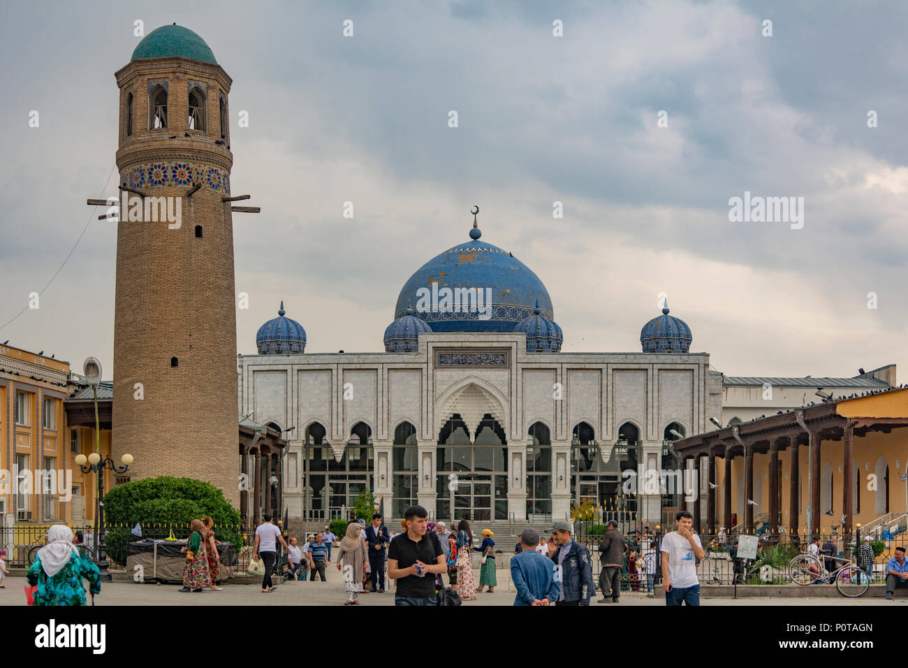 Sheikh Muslihiddin Mosque, Khujand, Tajikistan Stock Photo - Alamy