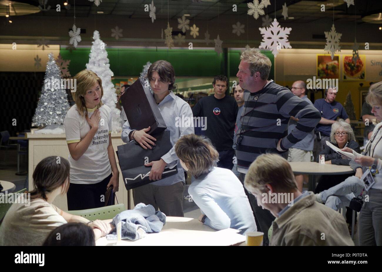 Saved macaulay culkin mandy moore hi-res stock photography and images ...