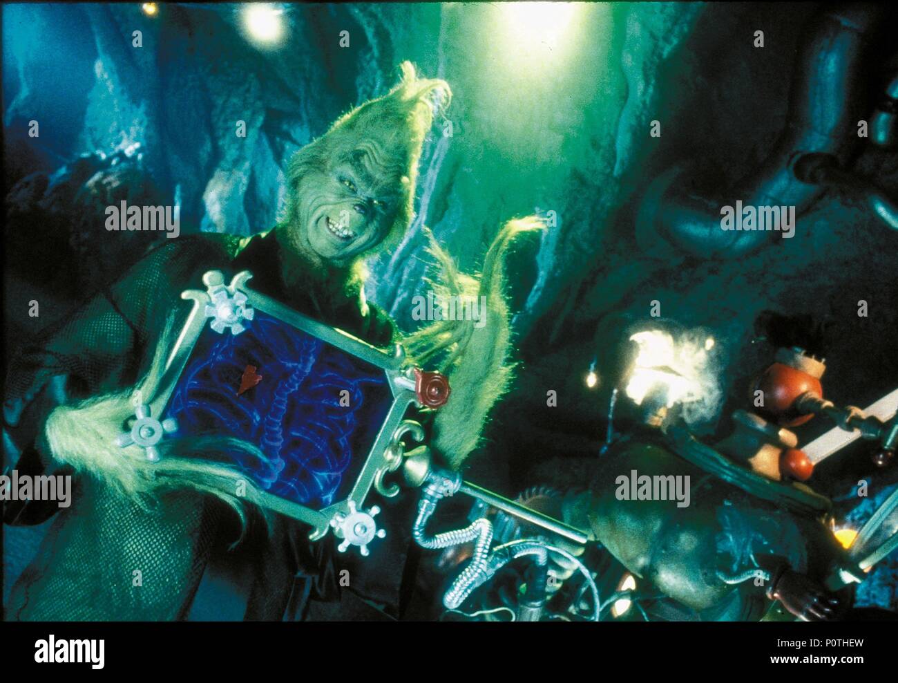 Jim carrey grinch hi-res stock photography and images - Alamy