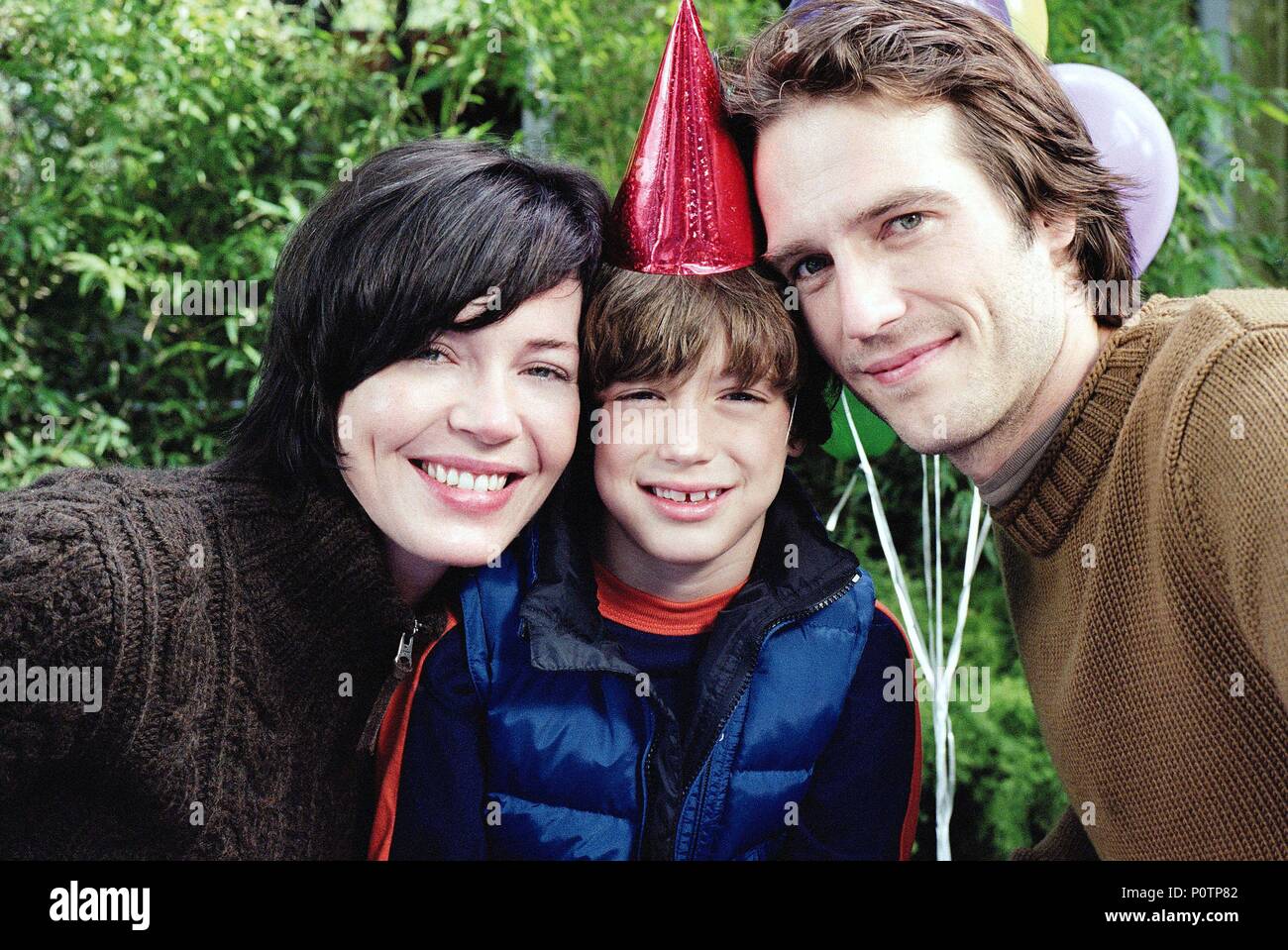 Original Film Title: ONE HOUR PHOTO. English Title: ONE HOUR PHOTO ...