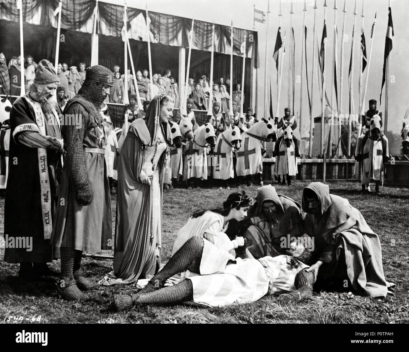 Robert taylor ivanhoe 1952 hi-res stock photography and images - Alamy