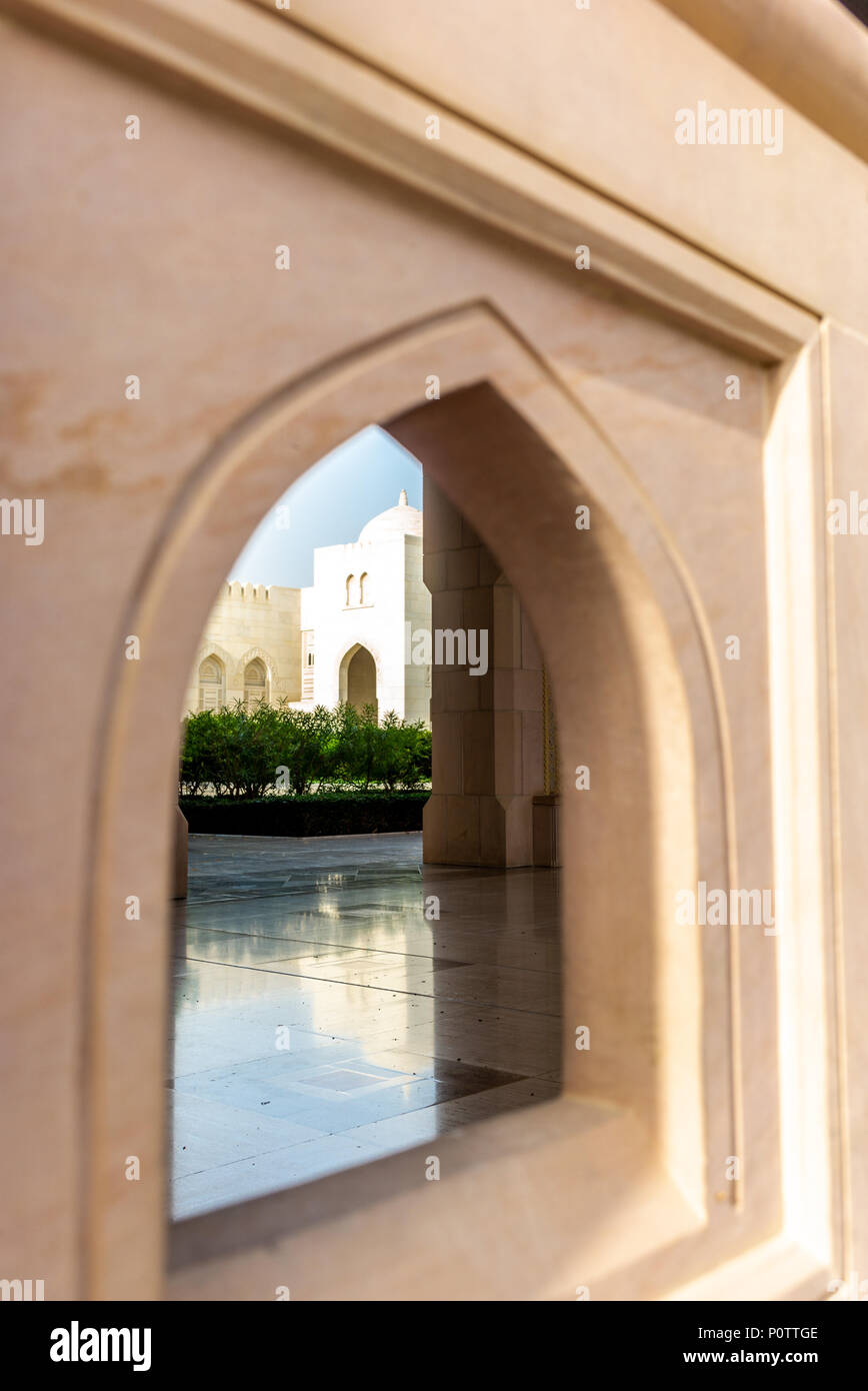 Muscat oman grand mosque gardens hi-res stock photography and images ...