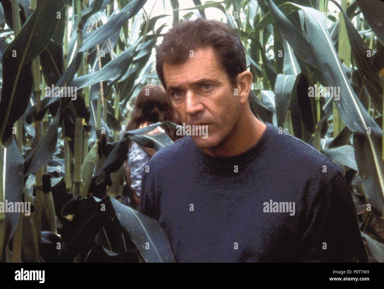Mel Gibson Signs 2002 High Resolution Stock Photography and Images - Alamy