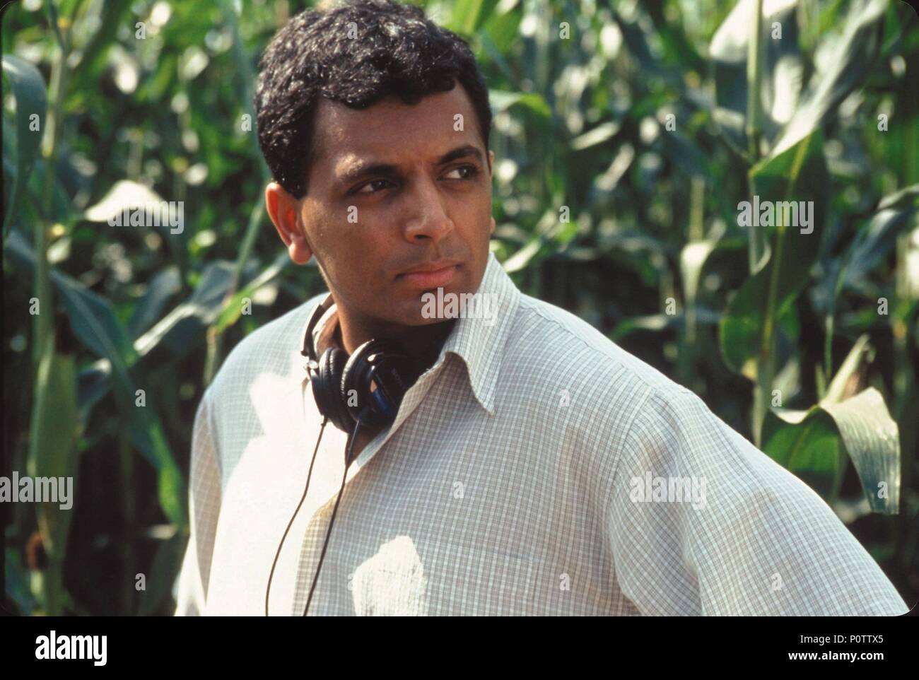 Original Film Title: SIGNS. English Title: SIGNS. Film Director: M ...