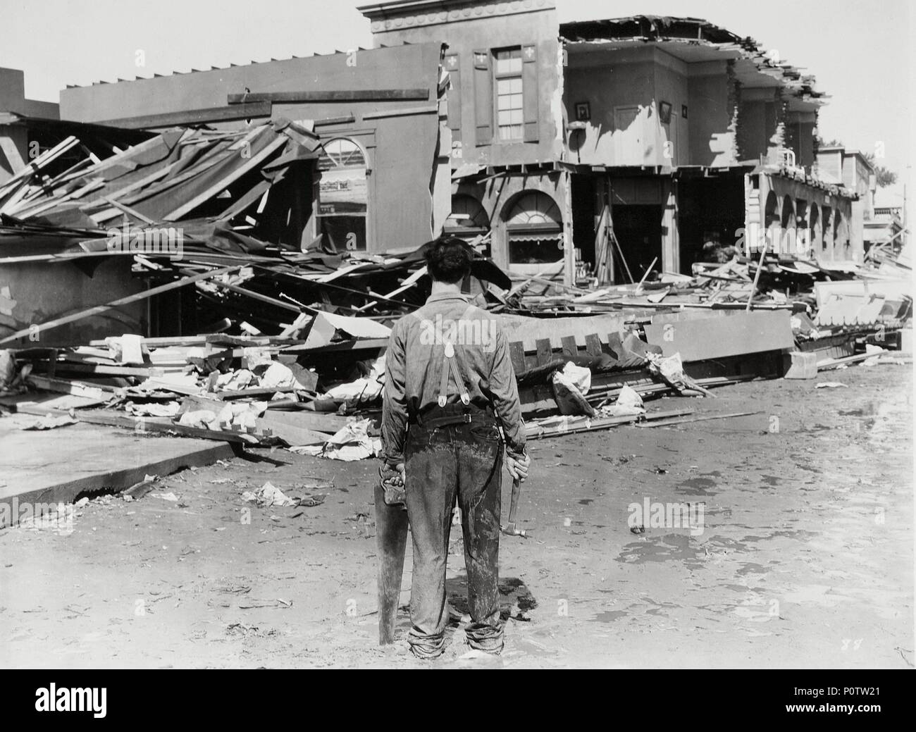 Original Film Title: STEAMBOAT BILL JR.. English Title: STEAMBOAT BILL ...