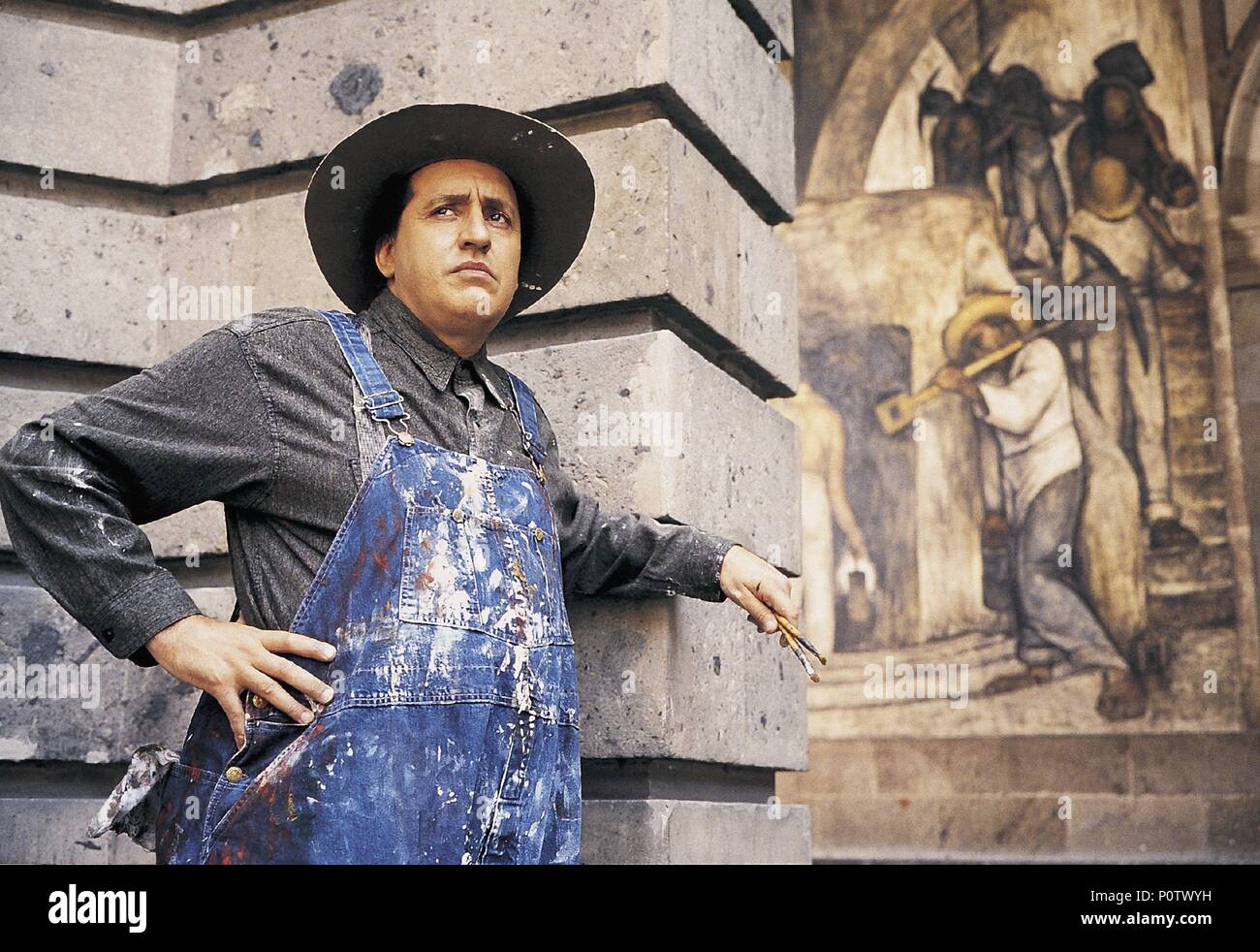 Frida 2002 alfred molina hi-res stock photography and images - Alamy