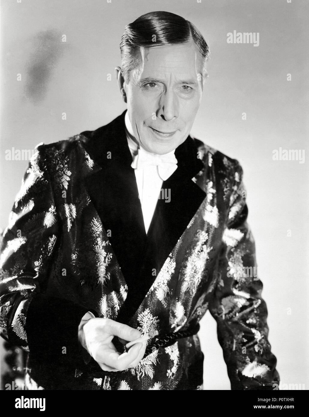 Kings robe hi-res stock photography and images - Alamy