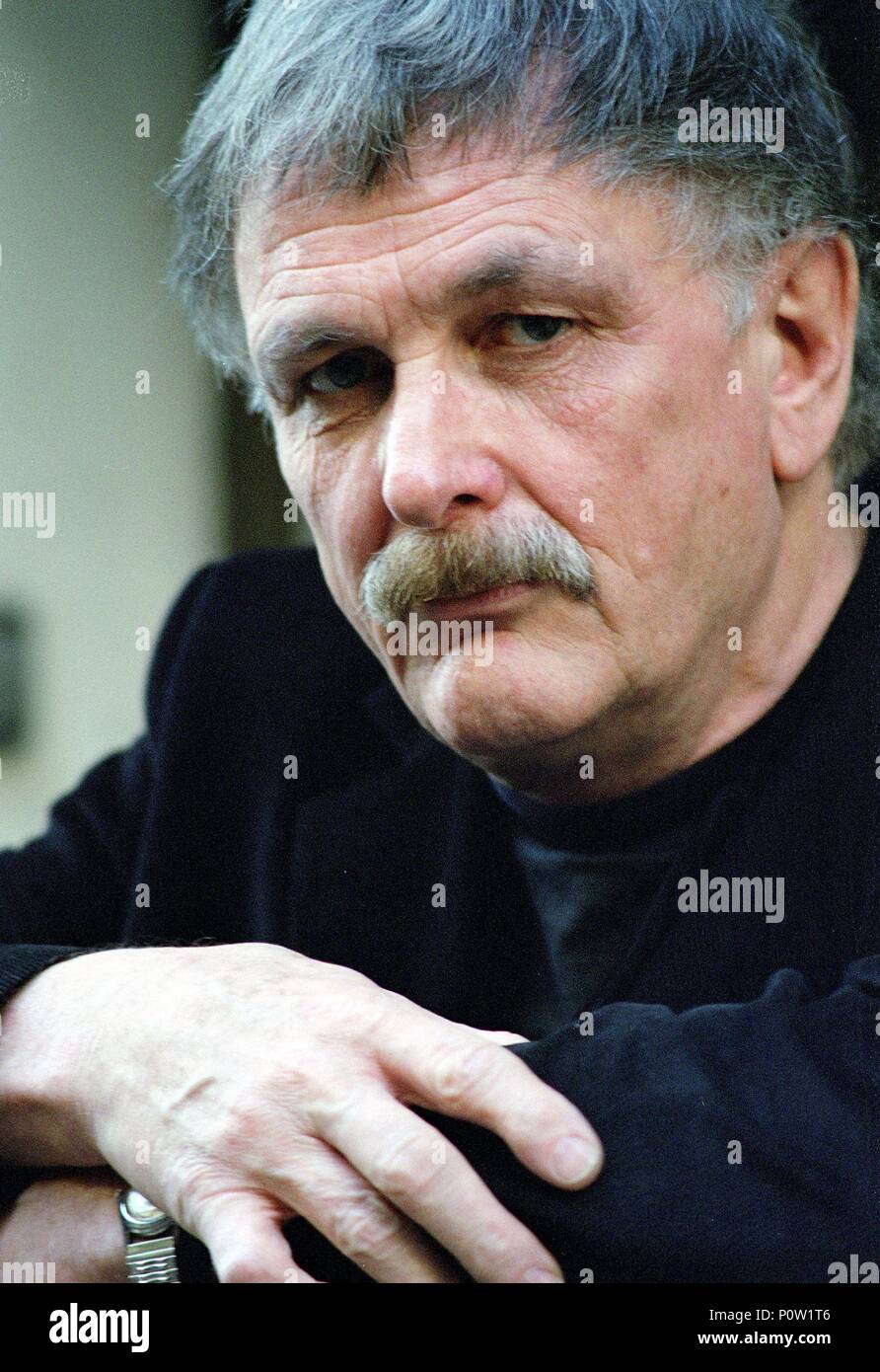 Paul cox hi-res stock photography and images - Alamy