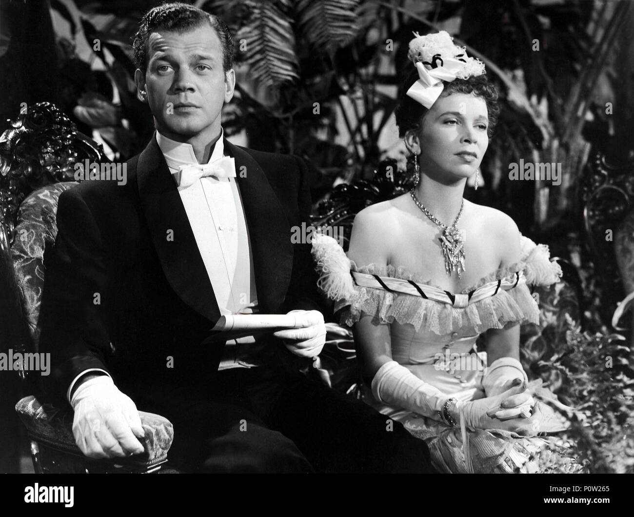 Original Film Title: GASLIGHT. English Title: GASLIGHT. Film Director ...