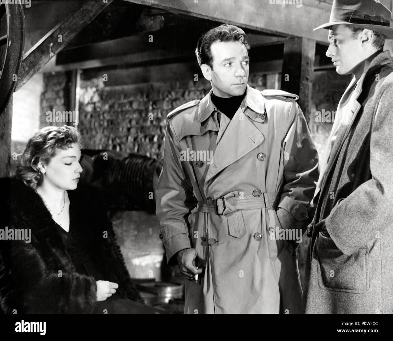 Original Film Title: GUNMAN IN THE STREETS. English Title: GUNMAN IN ...