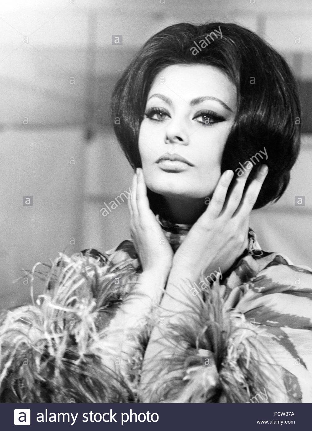 Arabesque Sophia Loren Stock Photos & Arabesque Sophia Loren Stock ...