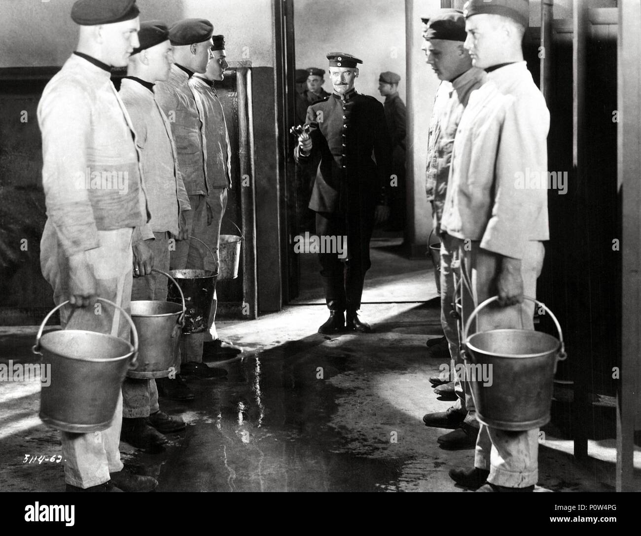 Lewis milestone lew ayres hi-res stock photography and images - Alamy