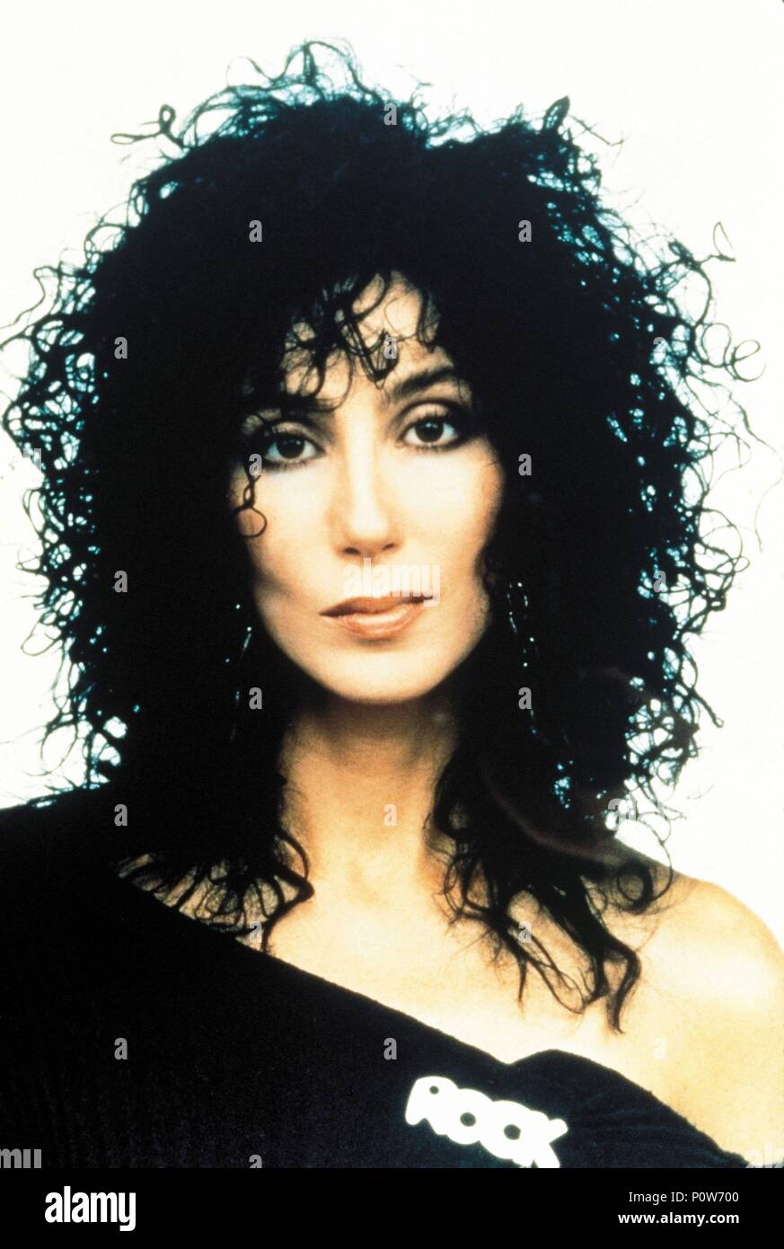 Moonstruck cher hi-res stock photography and images - Alamy