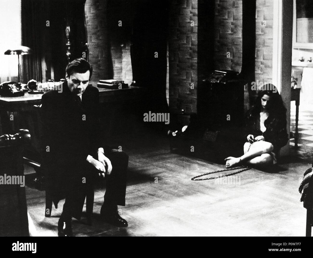 Night porter charlotte rampling hi-res stock photography and images - Alamy