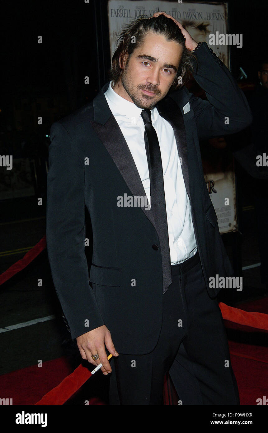 Colin Farrell arriving Alexander Premiere at the Chinese Theatre in Los ...