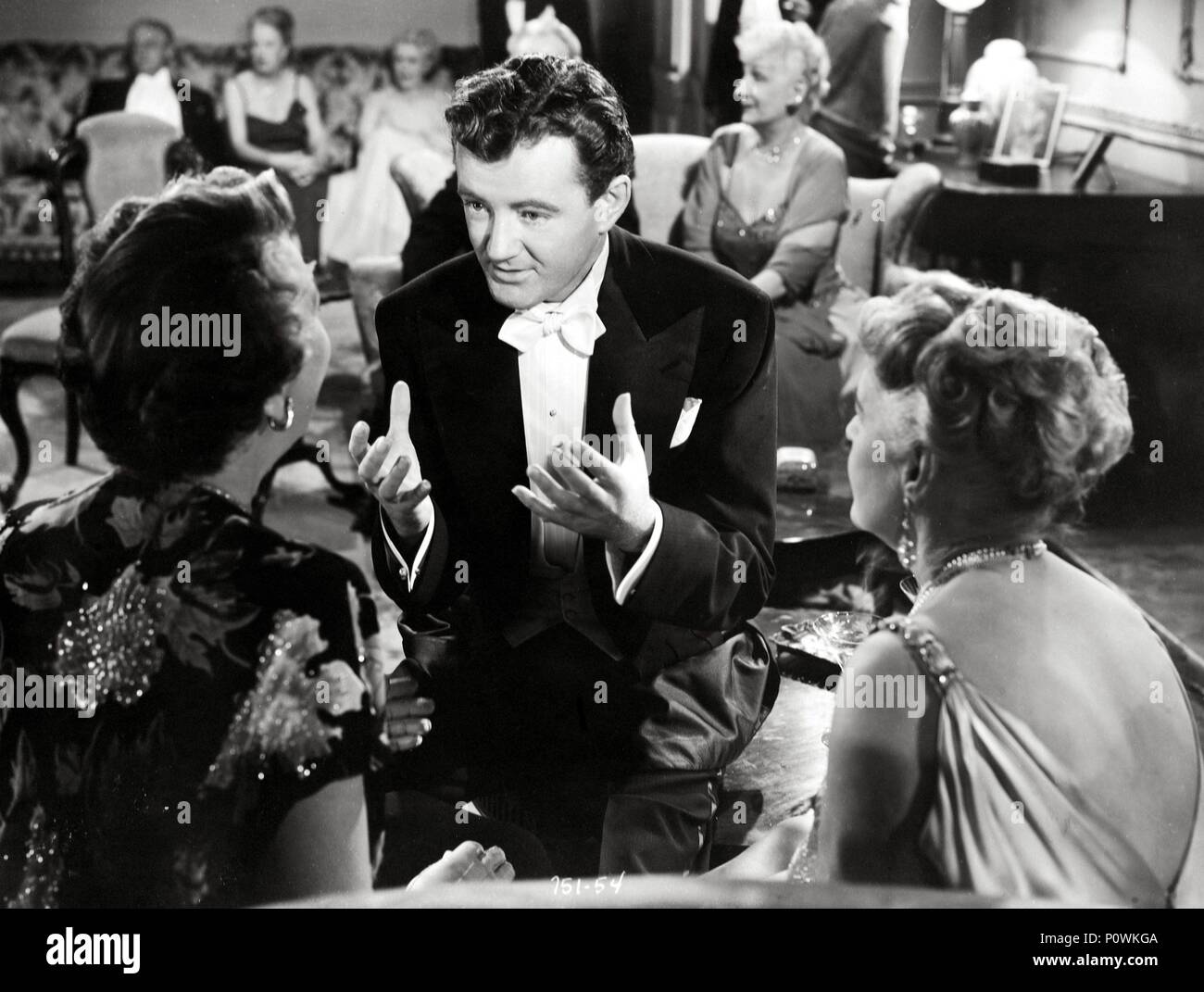 Original Film Title: STRANGERS ON A TRAIN. English Title: STRANGERS ON ...