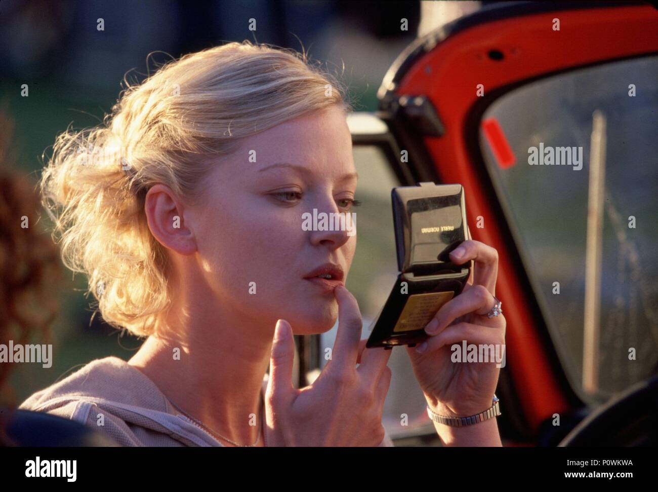 Original Film Title: THE SHAPE OF THINGS. English Title: THE SHAPE OF ...