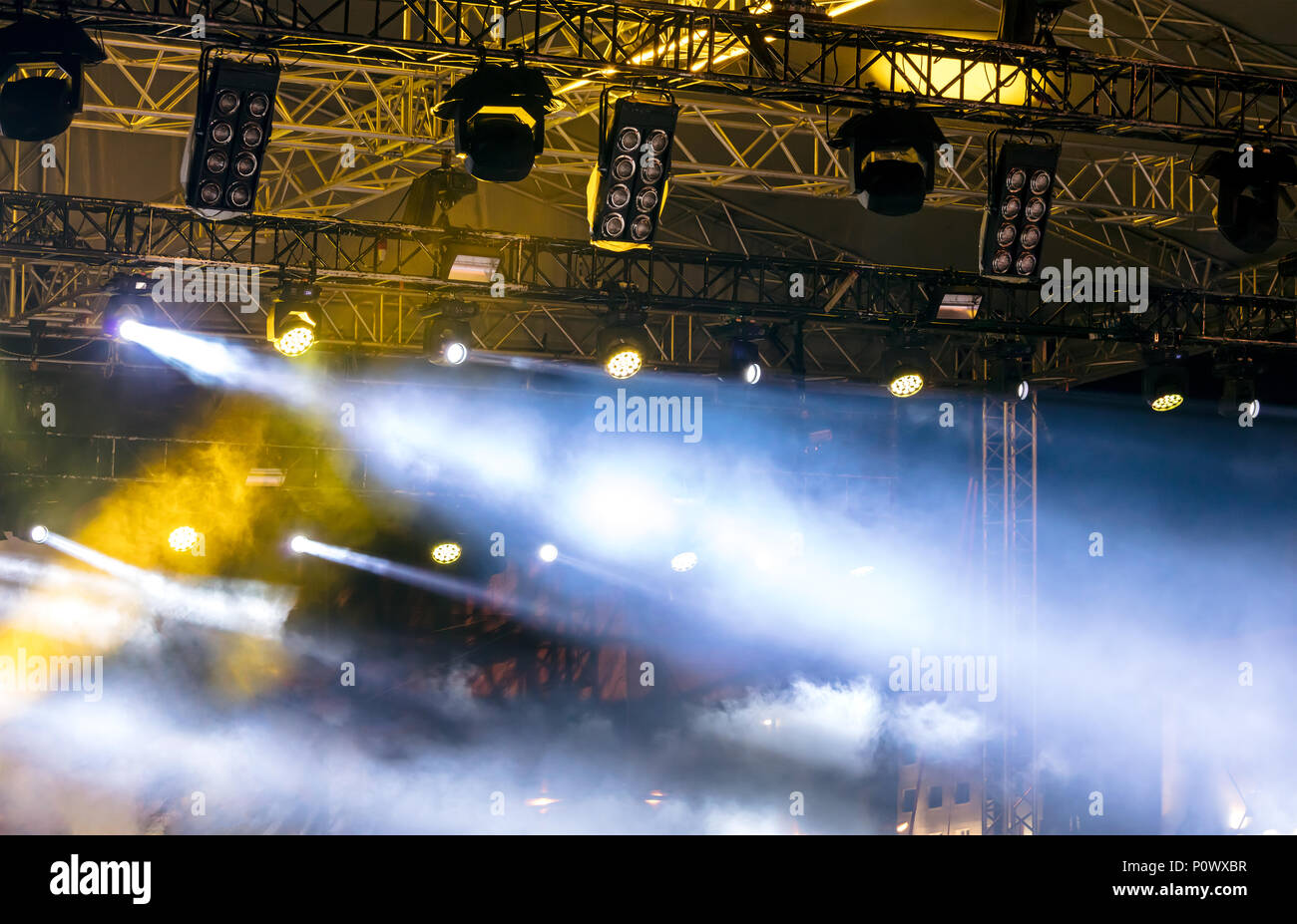 Stage scene hi-res stock photography and images - Alamy