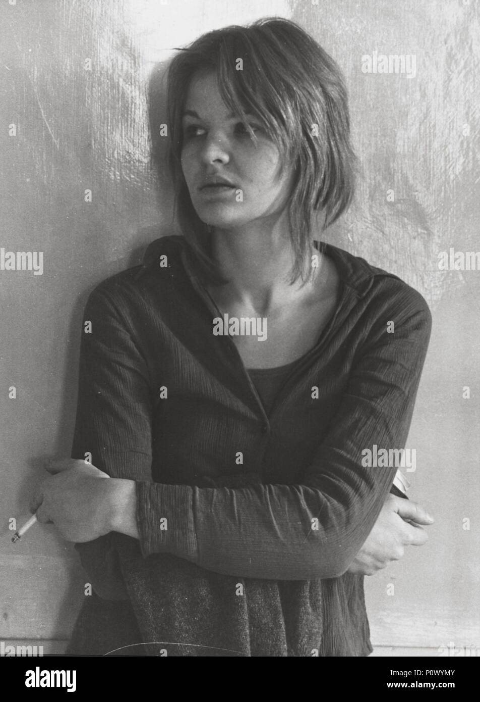 Family life 1971 hi-res stock photography and images - Alamy