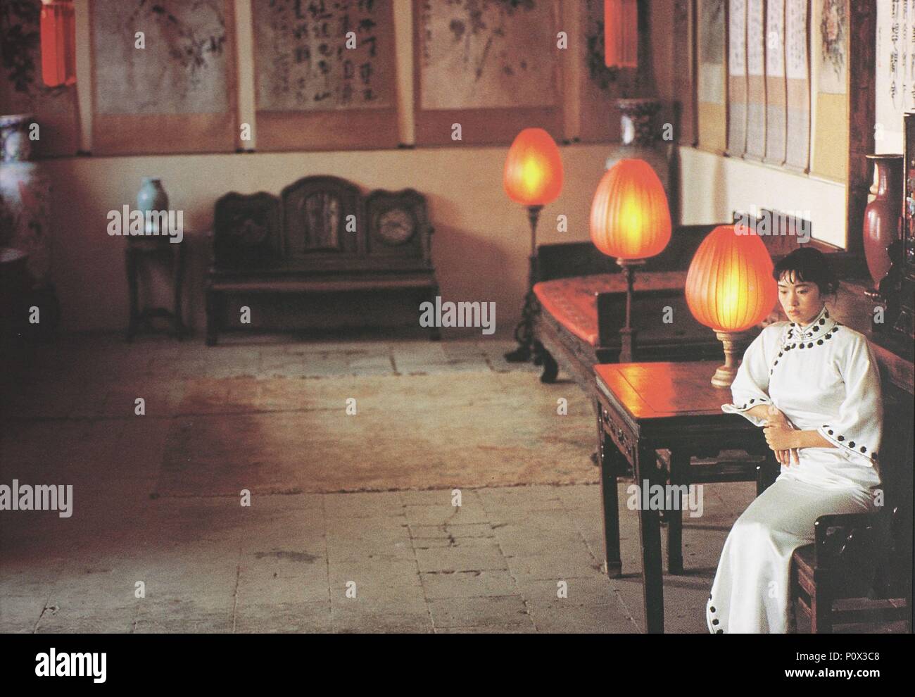 Deng long hi-res stock photography and images - Alamy