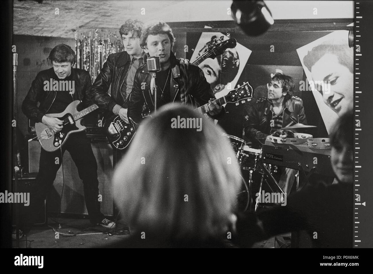 Stardust 1974 film hi-res stock photography and images - Alamy