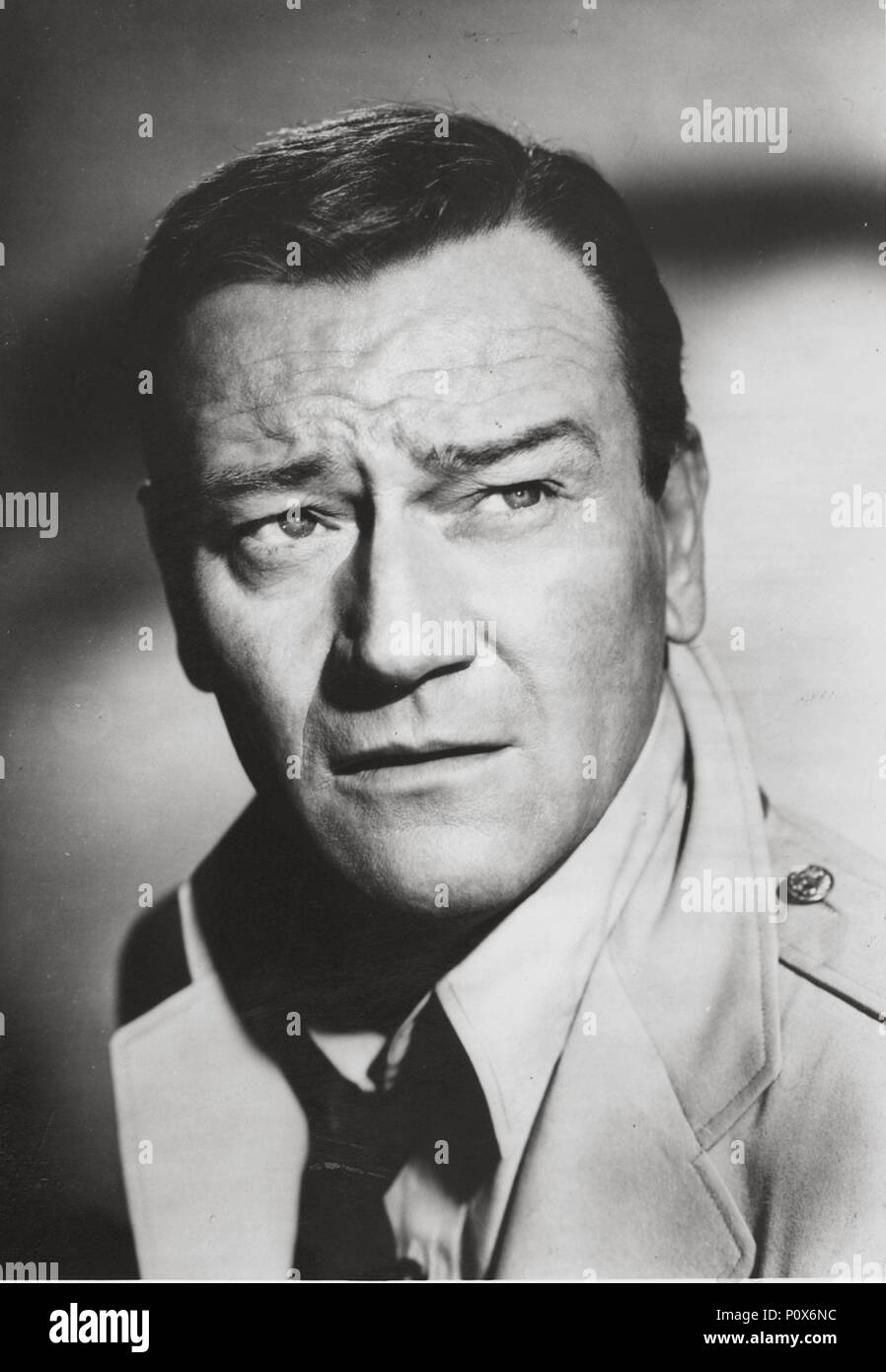 Nicholas ray portrait director hi-res stock photography and images - Alamy