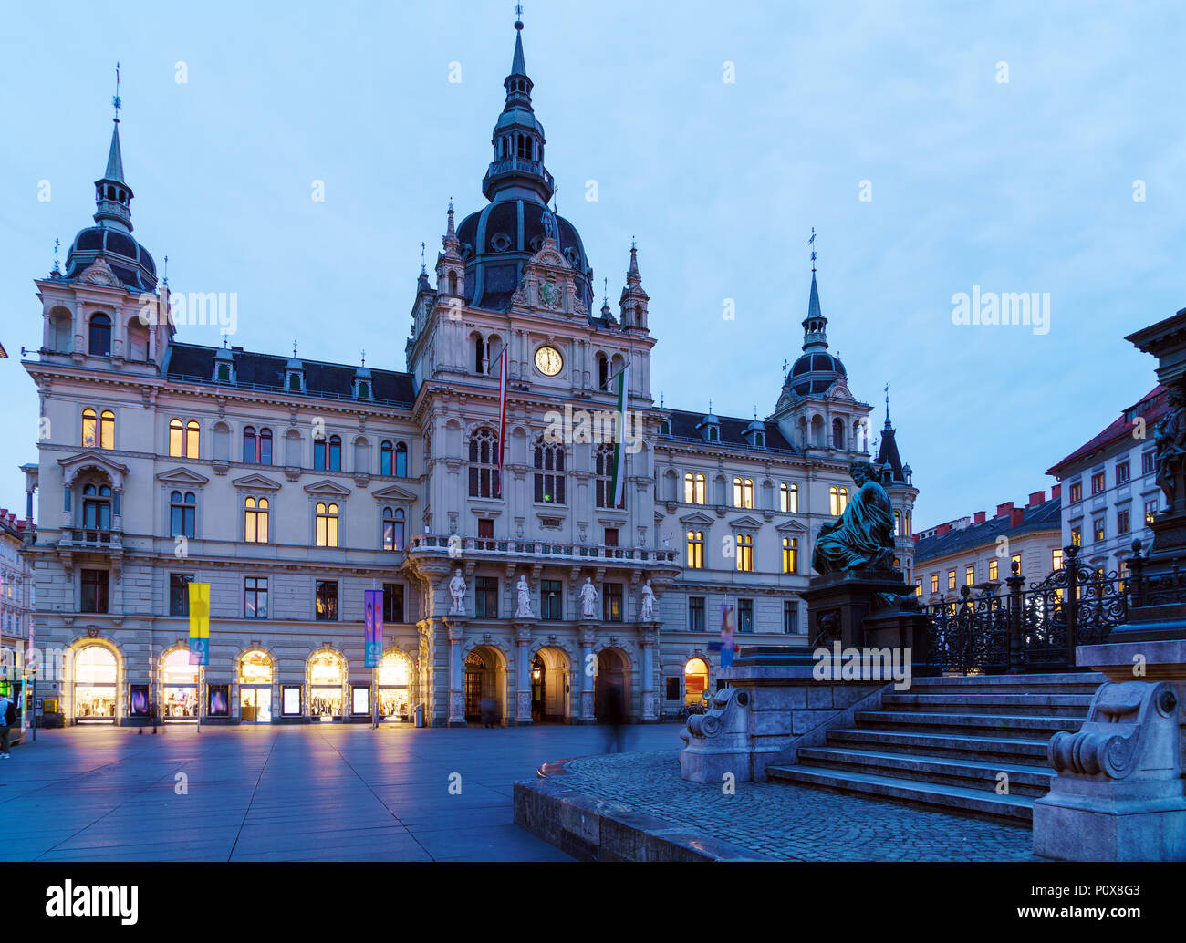 Graz hauptplatz hi-res stock photography and images - Alamy