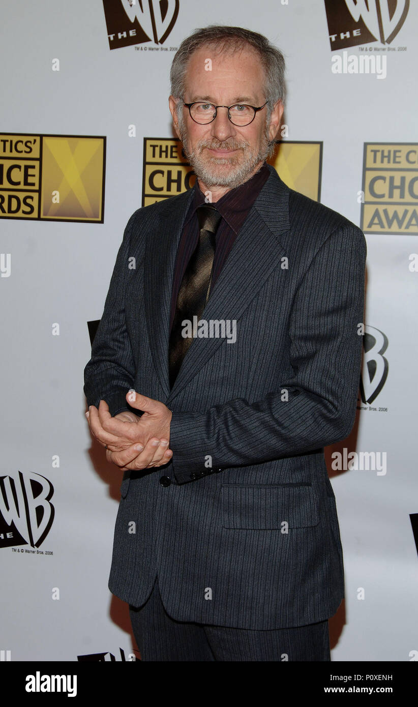 02 spielbergsteven071 red carpet event hi-res stock photography and ...