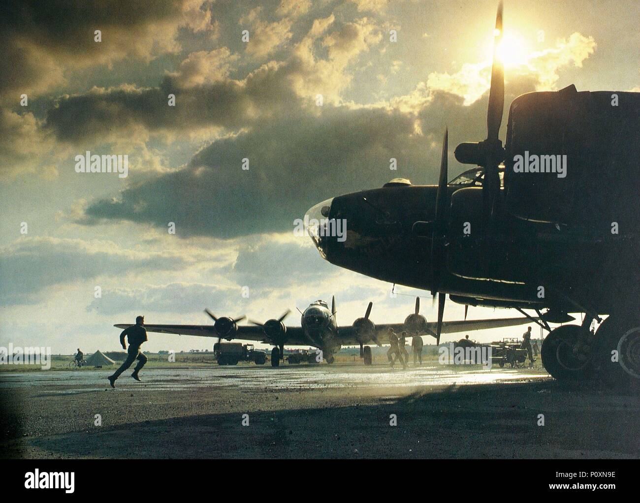 Memphis belle film warner brothers hi-res stock photography and images ...