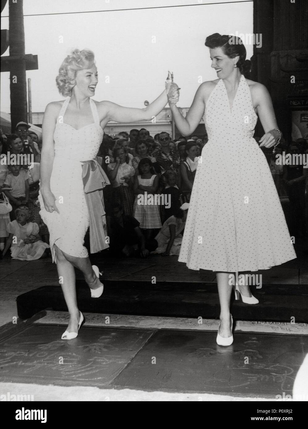 Jane russell and marilyn monroe hi-res stock photography and images - Alamy