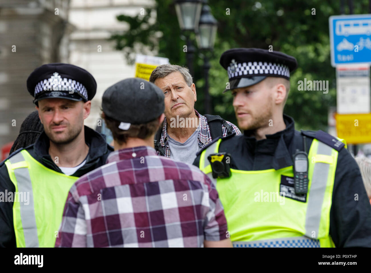 Confrontation between two sides hi-res stock photography and images - Alamy