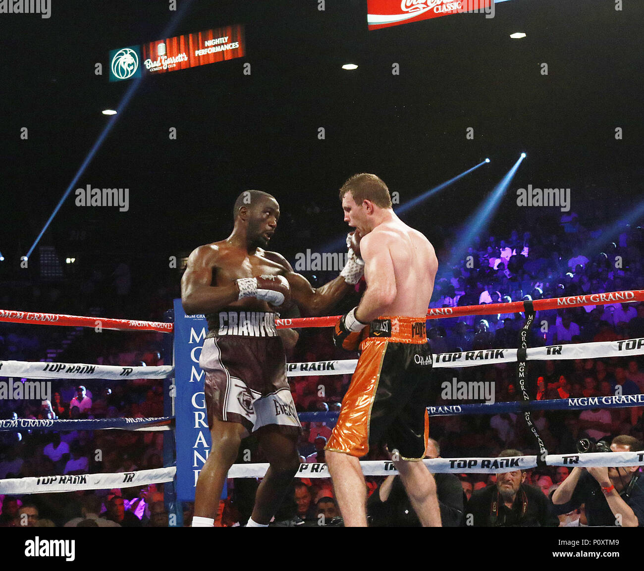 Las Vegas, Nevada, USA. 10th June, 2018. Undisputed Junior Welterweight ...