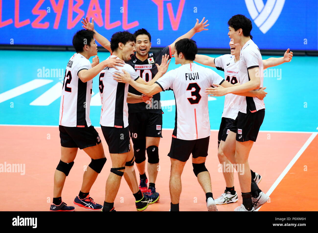 Osaka, Japan. 9th June, 2018. Japan team group (JPN) Volleyball : FIVB ...
