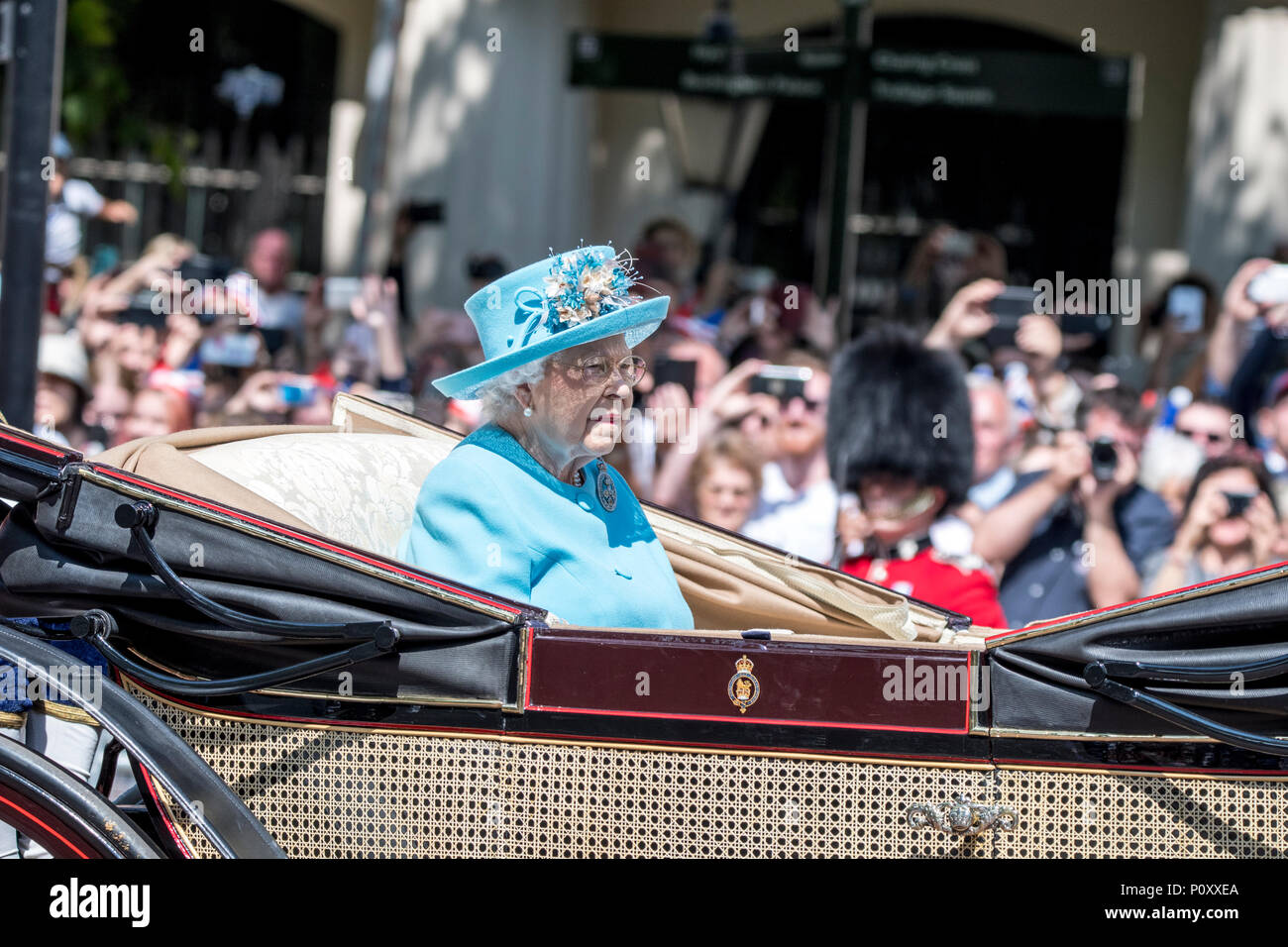 Queen Elizabeth Ii 2018 Smiling High Resolution Stock Photography and ...