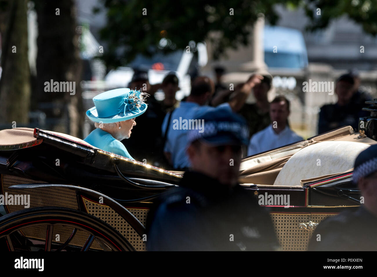 Queen elizabeth ii 2018 smiling hi-res stock photography and images - Alamy