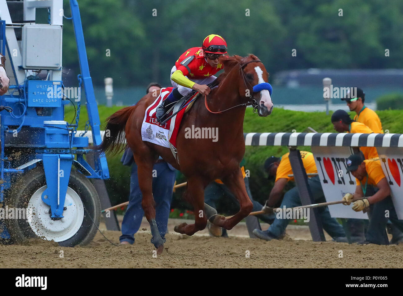 Belmont Park, Hempstead, NY, USA. 9th June, 2018. Justify ridden by ...